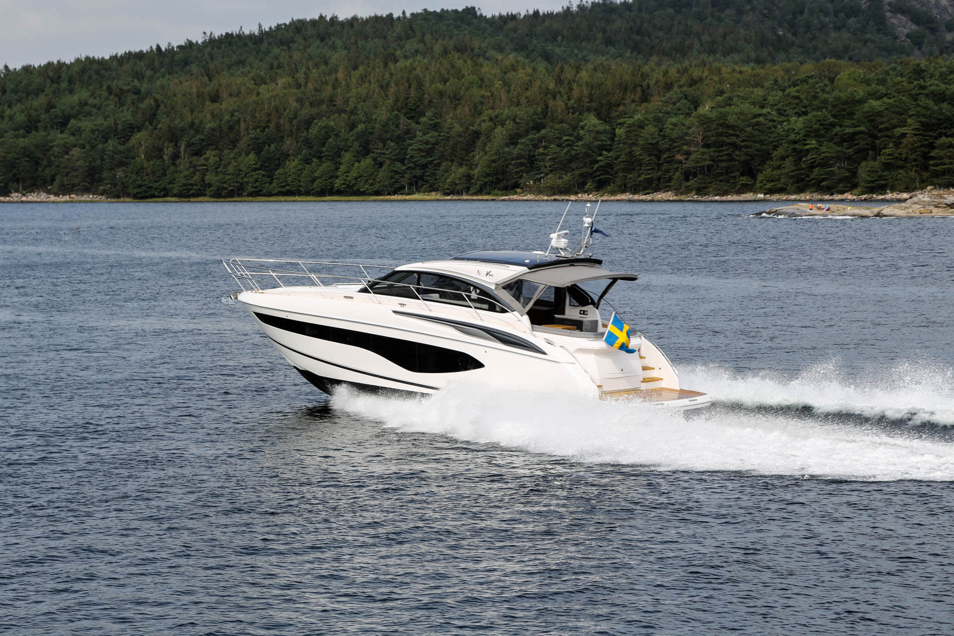 Princess V50 | Princess Yachts Sweden Norway Denmark