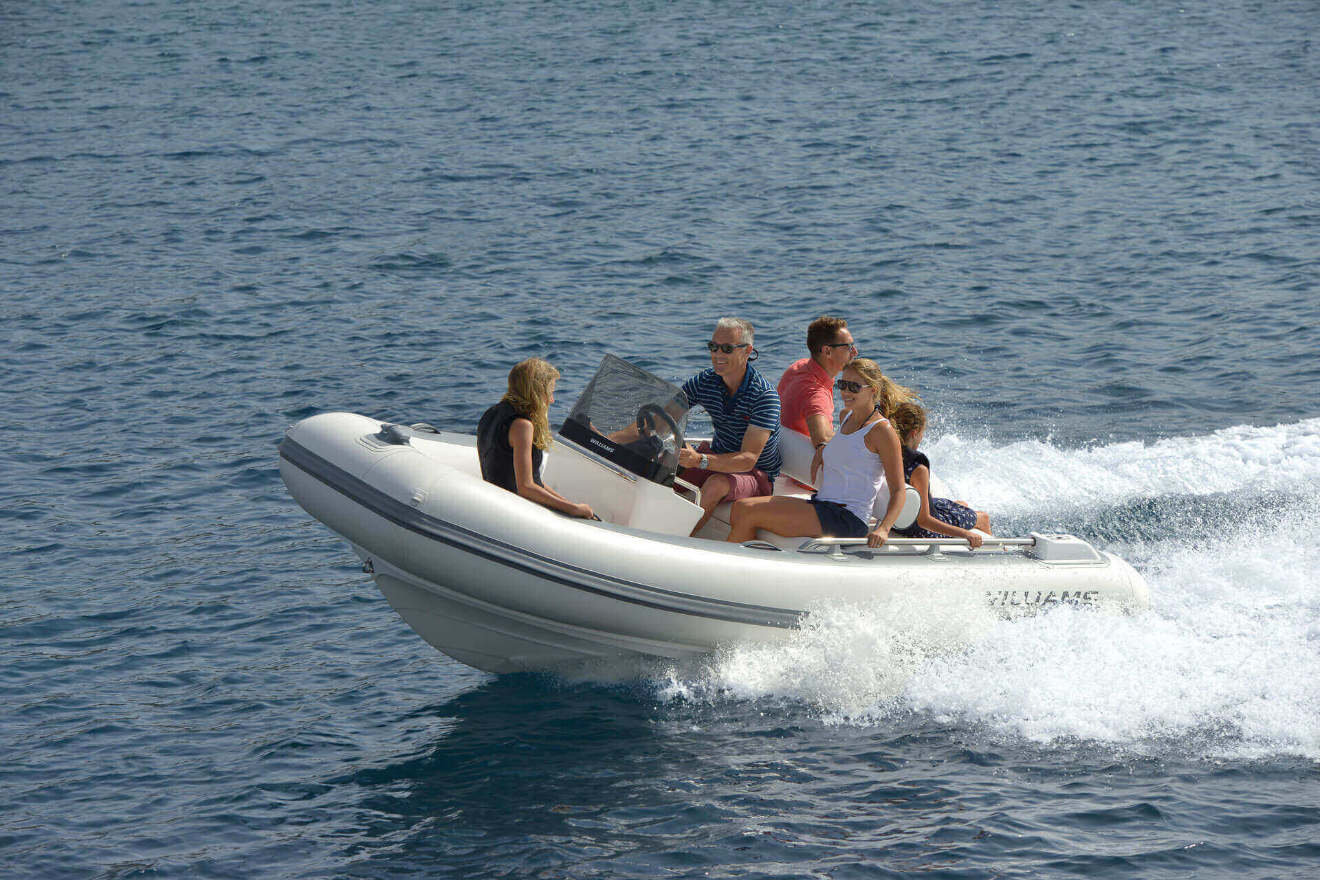 Williams SportJet 400 | Princess Yachts Sweden Denmark Norway