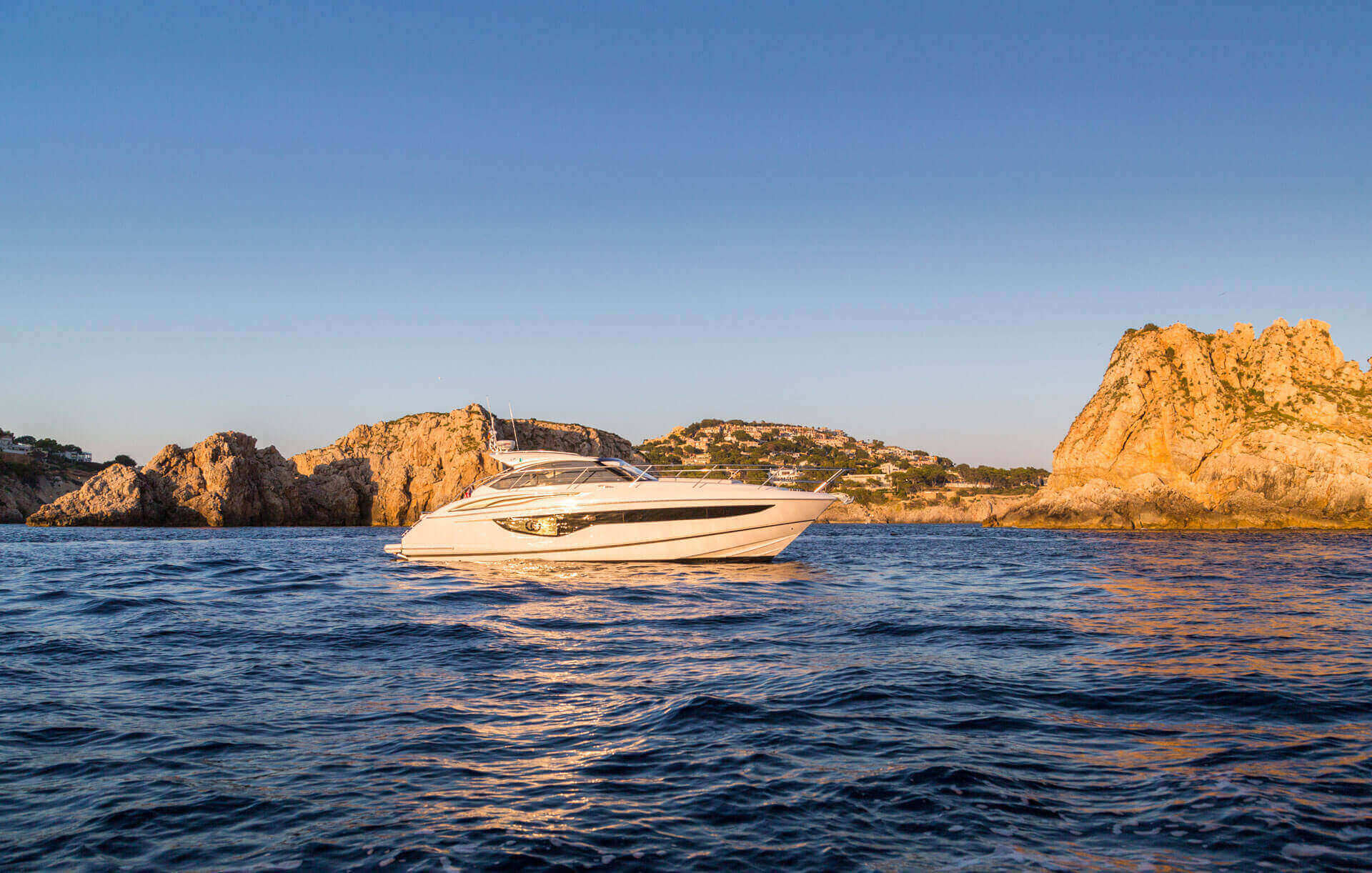 Princess V40 | Princess Yachts Sweden Norway Denmark